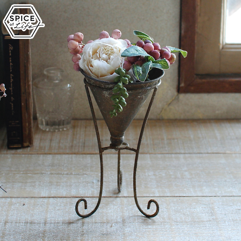 スパイス 2024SS 先行予約 Tiny Greenery ミニアイアンスタンド付きポット | 【webで直接仕入れ】雑貨 卸・雑貨 仕入れならパディスマーケット 本店